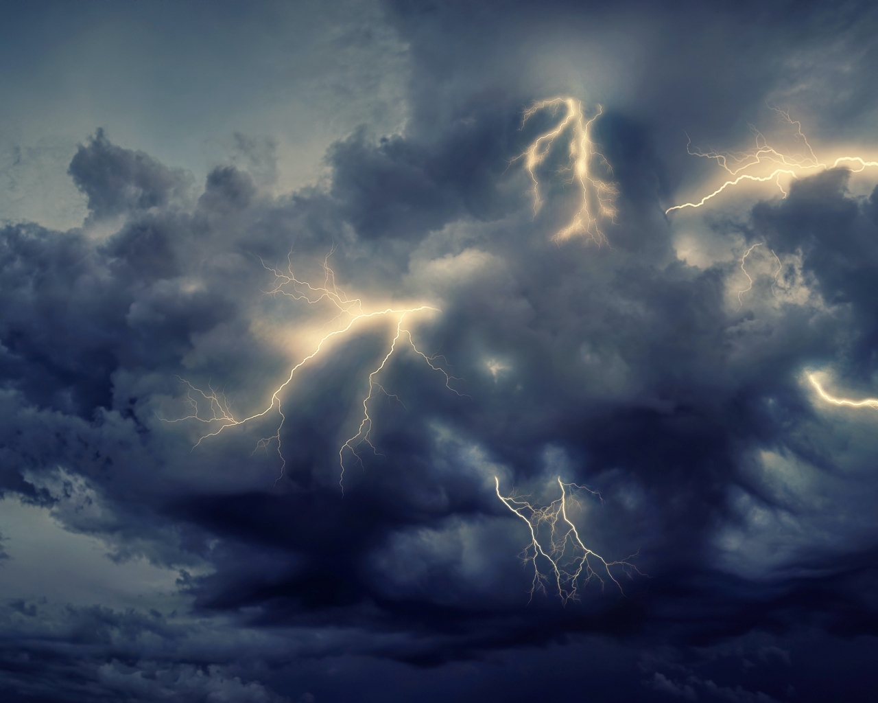 Tropical cyclone intensities are projected to increase - SaniTap